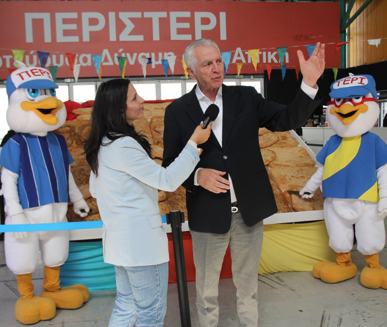 Η μεγαλύτερη Λαγάνα στο Περιστέρι! ΞΕΠΕΡΑΣΕ 4μ. ΜΗΚΟΣ & 3μ. ΠΛΑΤΟΣ ...